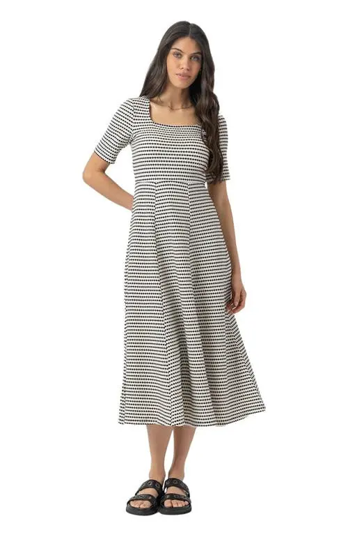 SAINT + SOFIA Darcey Short Sleeve Flared Midi Dress