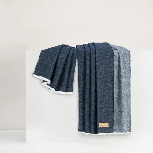 LANDS DOWNUNDER Aspen Peaks Throw - Blue Eclipse