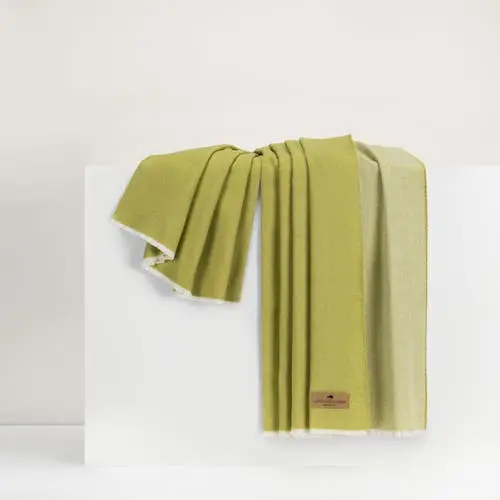 LANDS DOWNUNDER Aspen Peaks Throw - Palm