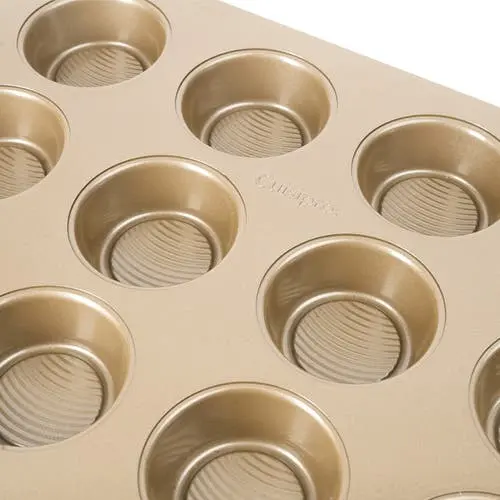 CUISIPRO 12-cup Steel Nonstick Muffin Baking Pan