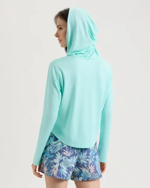 SALT LIFE Seaglass Bay Performance Hoodie - Light Aruba