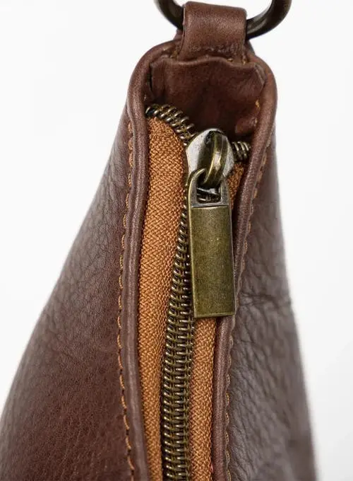 DEUX MAINS Saddle Shoulder Bag - Brown
