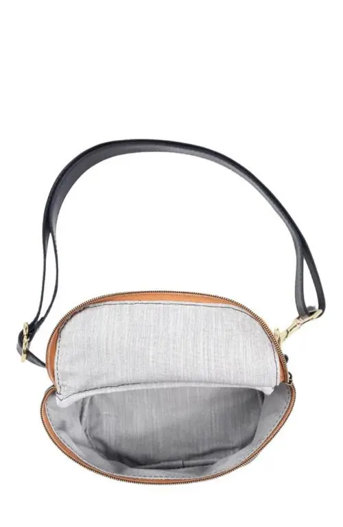 DEUX MAINS Leather Hip Bag