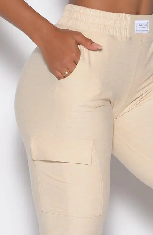 BOMBSHELL SPORTSWEAR Cloud Comfort Joggers - Vanilla