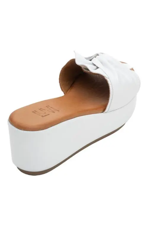FOREVER & ALWAYS SHOES Syndra Leather Wedge Sandals With Bow - White Leather