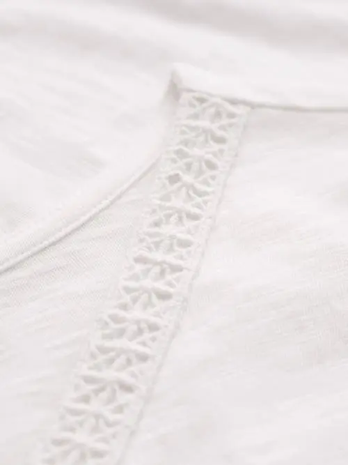 CELTIC & CO. Slub Jersey V-neck Trim Top