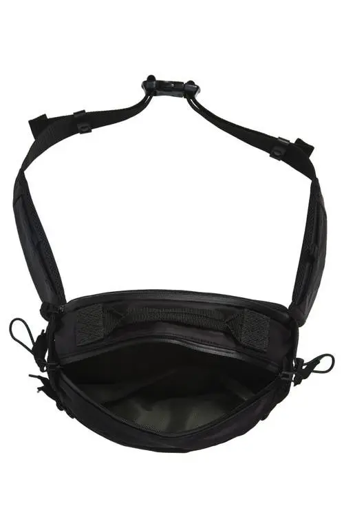 Sacai Tech Canvas Belt Bag In Black - 50% Off | Editorialist