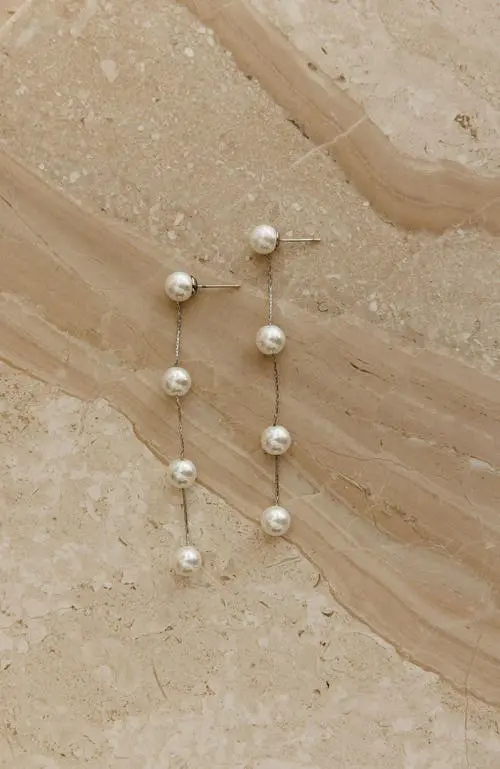 UNTAMED PETALS Luna Pearl Drop Earrings - Silver