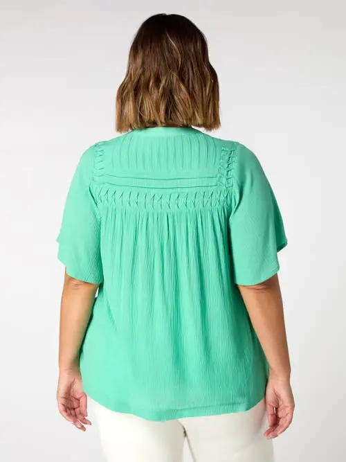 LIVE UNLIMITED Crinkle Smocked Top