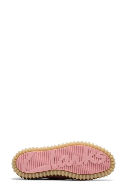 Clarks Torhill Bee Chukka Sneaker