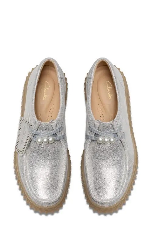 Clarks Torhill Bee Chukka Sneaker
