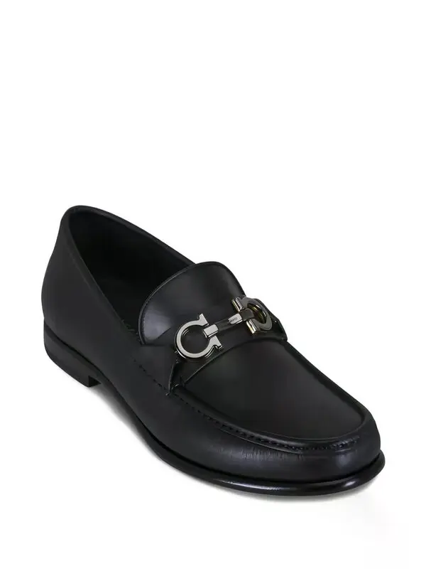 FERRAGAMO Gancini Loafers - Black