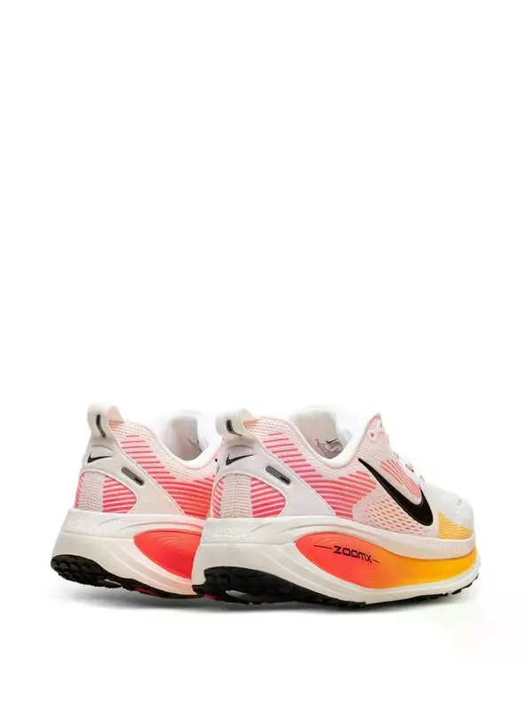 Nike Vomero 18 Sneakers