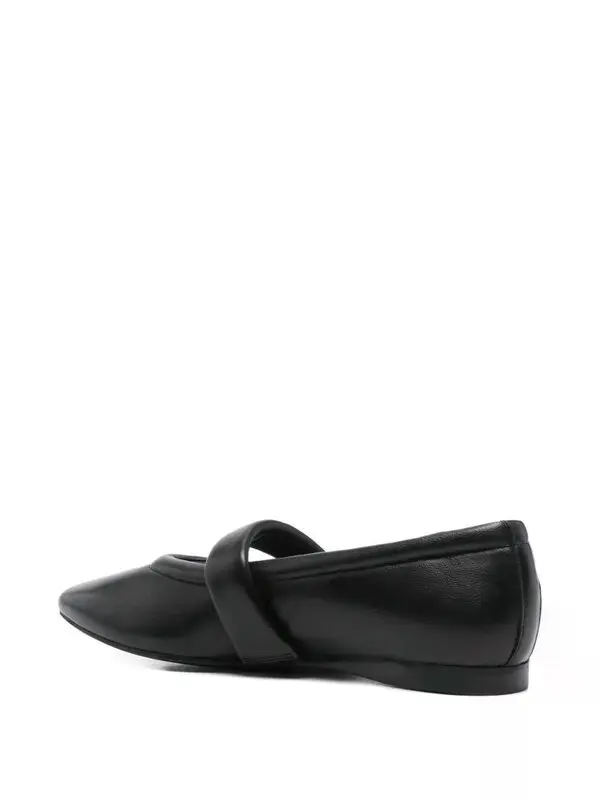 EVALUNA Pointed-toe Ballet Flats - Black