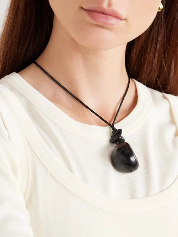 HUNTING SEASON - Pendant Tagua And Leather Necklace