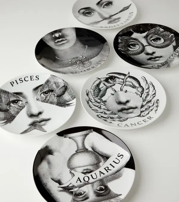 FORNASETTI Tema E Variazioni N.357 Capricorn Wall Plate - Black