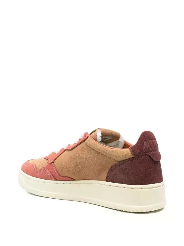 AUTRY Medalist Low Suede Sneakers