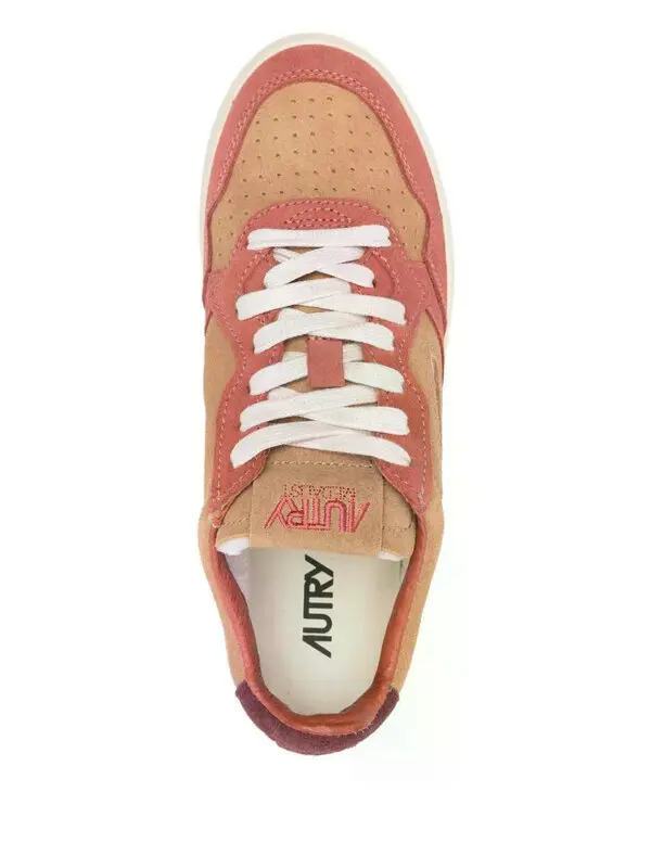 AUTRY Medalist Low Suede Sneakers
