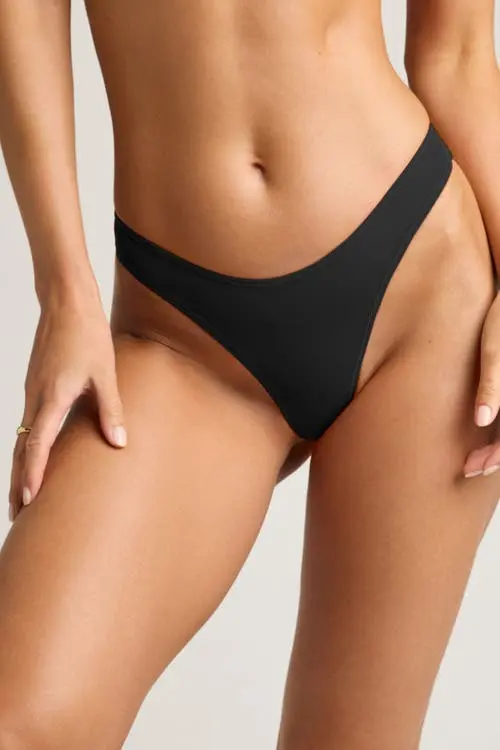NEGATIVE UNDERWEAR Sieve Dipped Thong - Black