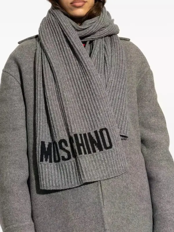 Moschino Intarsia Knit Logo Ribbed Scarf
