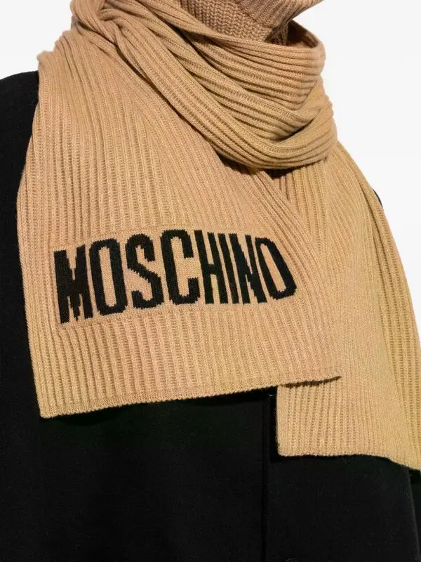 Moschino Ribbed Logo Scarf - Brown