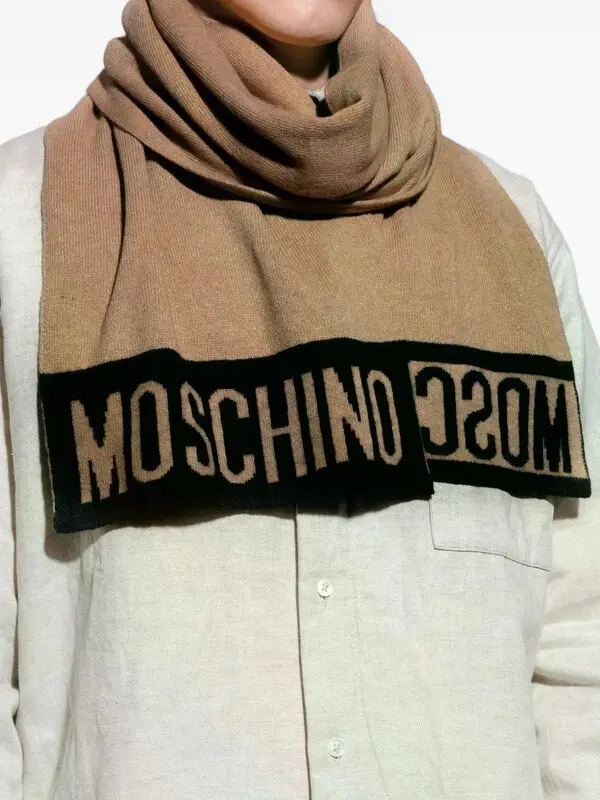 Moschino Logo-detail Scarf - Brown