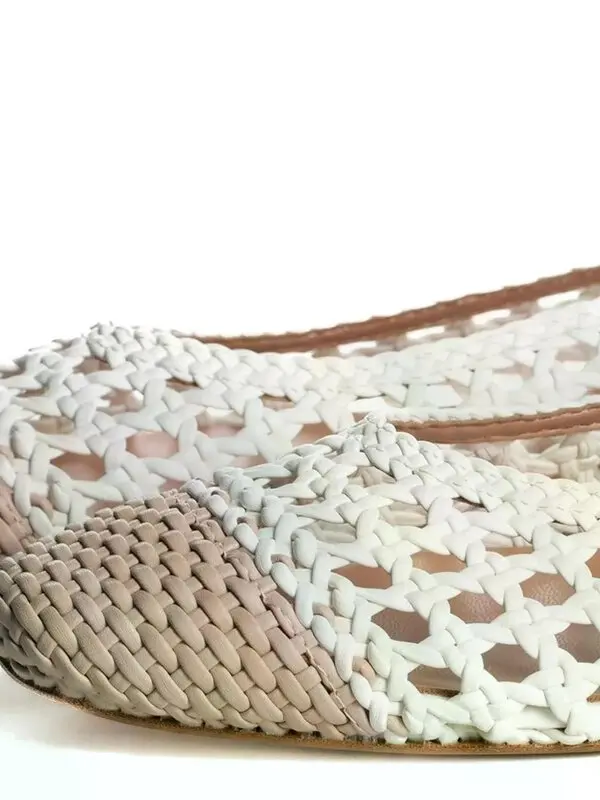POCHE PARIS Reine Woven Leather Pumps