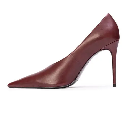 BLACK SUEDE STUDIO Jona 100 Pump - Black Leather