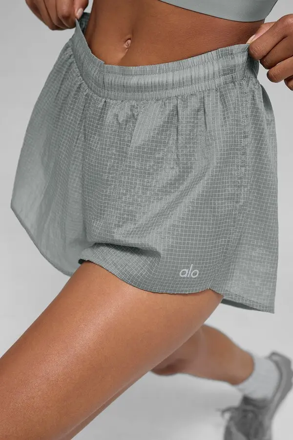 Alo Yoga Game Time Short - Lunar Grey