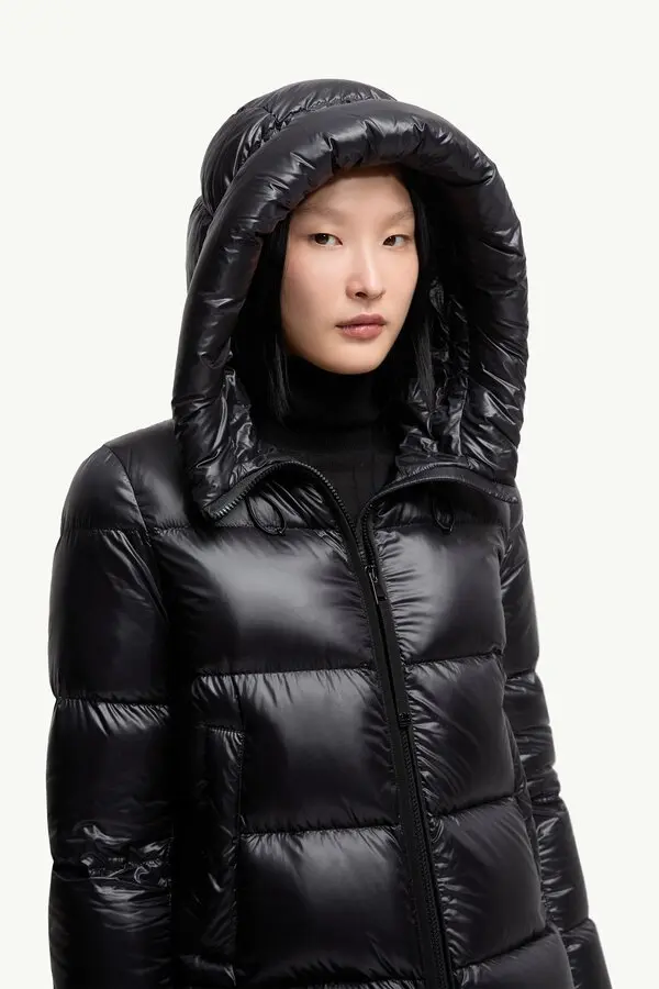 Moncler Serittes Hooded Down Jacket - Black