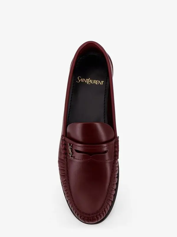 ローファー・オックスフォード Saint Laurent Laurent 05 Moc Leather Loafers Saint Laurent Laurent 05 Moccasin Loafers - Red | Editorialist