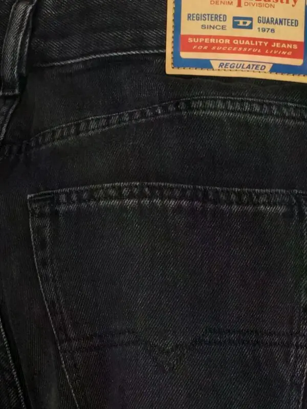 DIESEL 1980 D-eeper Jeans