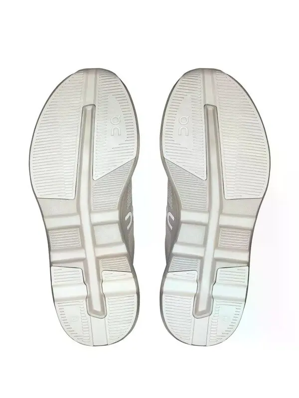 On Cloudze Sneakers