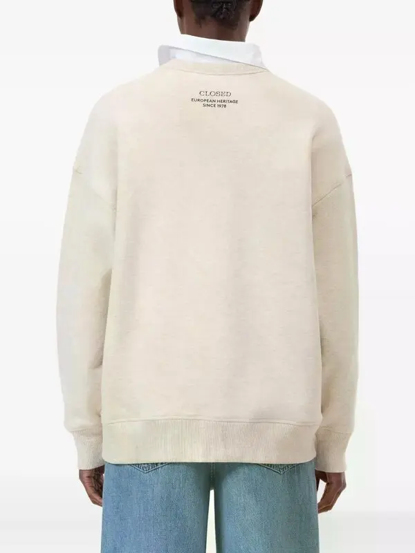 Closed V-neck Sweatshirt