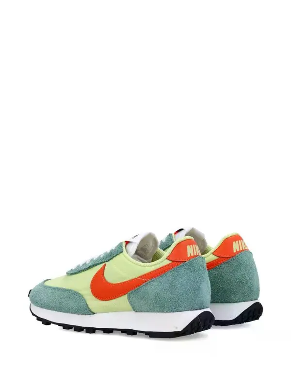 Nike Daybreak Sneakers - Green