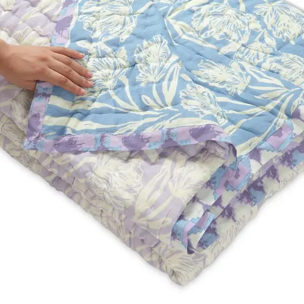 VVYOM Lilac Bloom Handcrafted Cotton Quilt, King
