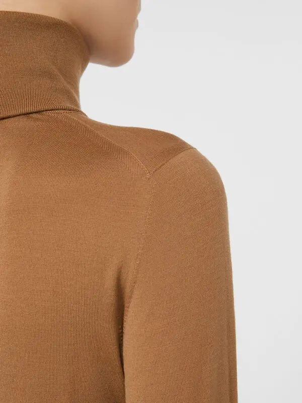 Max Mara Wool Knit Turtleneck Jumper - Camel