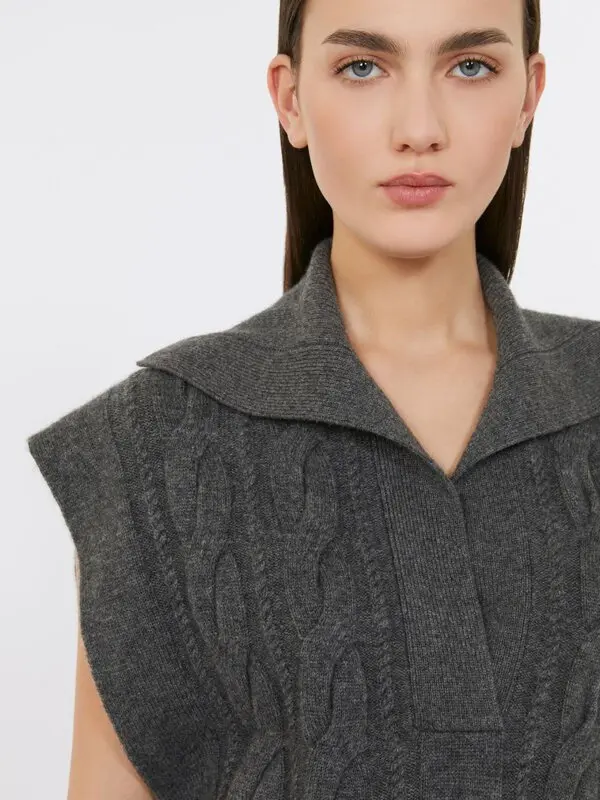 Max Mara Cable-knit Wool And Cashmere Gilet