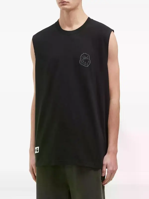 FINGERCROXX Embroidered Sleeveless Vest - Black