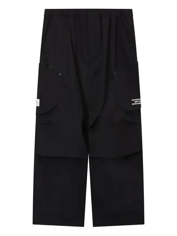 FINGERCROXX Cargo-pockets Trousers
