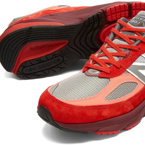 NEW BALANCE 990v6 Sneakers