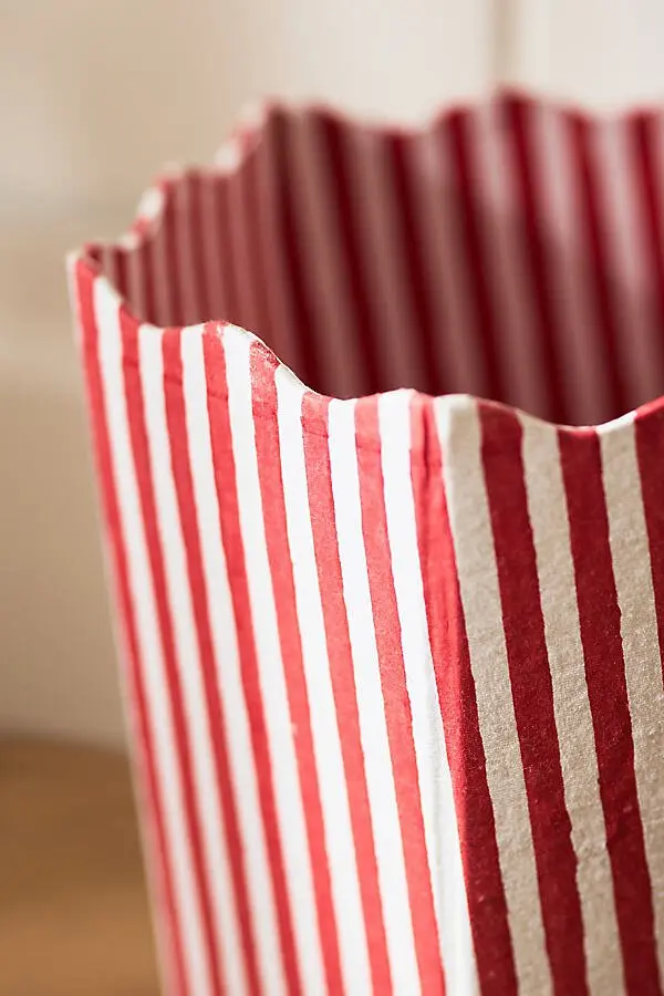 INNER CHILD Scallop Printed Waste Bin - Red Stripe