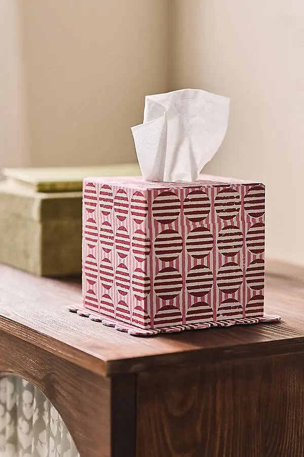 INNER CHILD Scallop Printed Tissue Box - Fuschia