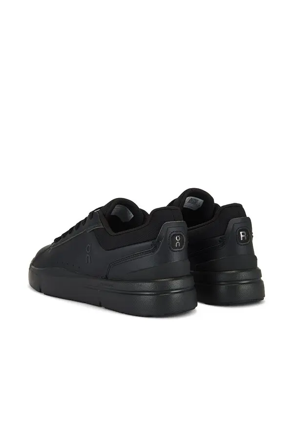 On The Roger Advantage Sneakers - Black