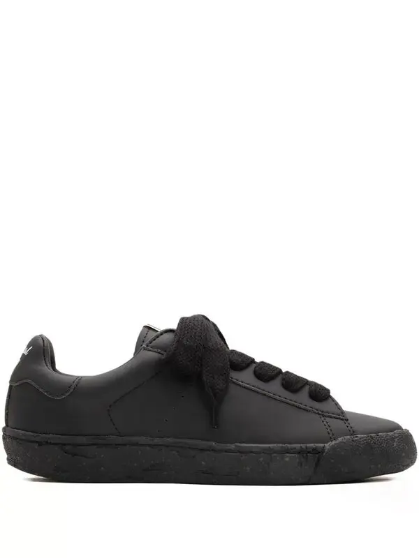 GENERAL SCALE. Murray Low-top Sneakers - Black