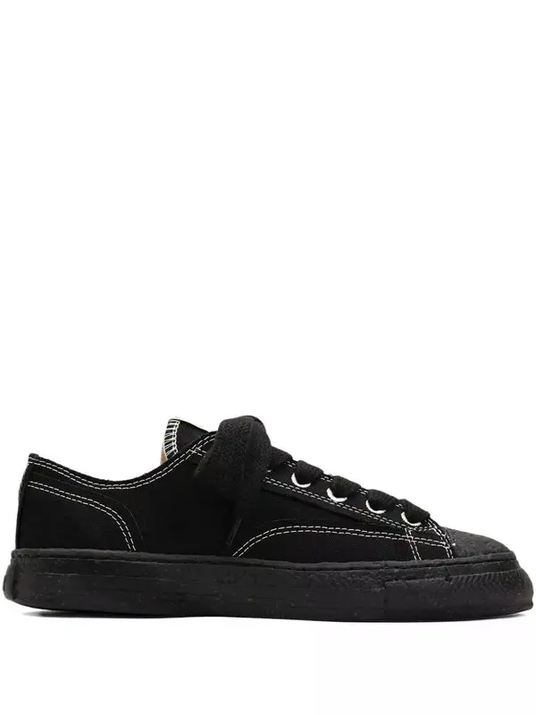 GENERAL SCALE. Roy Canvas Low-top Sneakers - Black