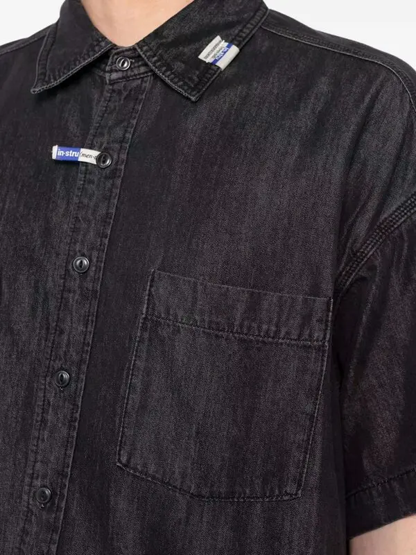 IN･STRU(MEN-TAL). Patch-pocket Denim Shirt