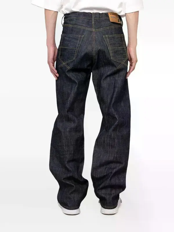 IN･STRU(MEN-TAL). Selvedge Straight Jeans