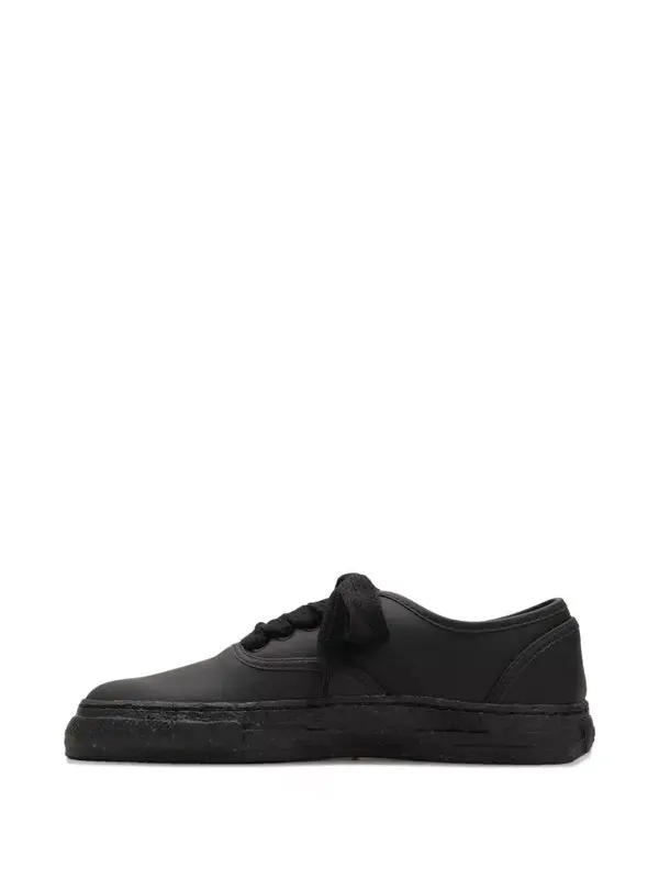 GENERAL SCALE. Kiefer Low-top Sneakers - Black