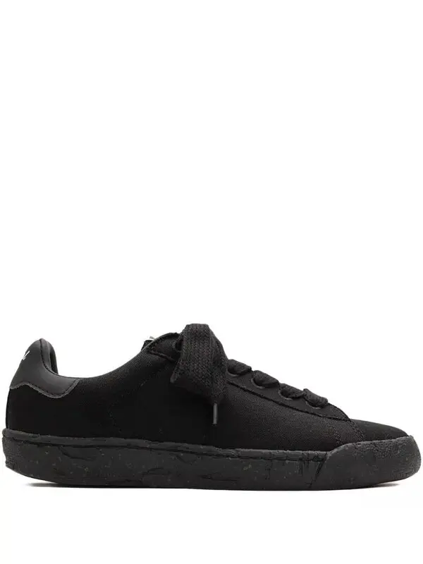 GENERAL SCALE. Canvas Low-top Sneakers - Black